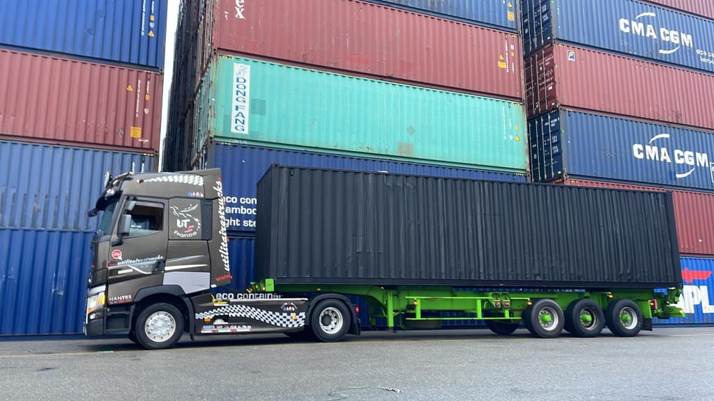 PORTE CONTENEUR CHÂSSIS Y446 - Utilitaires Trucks Service